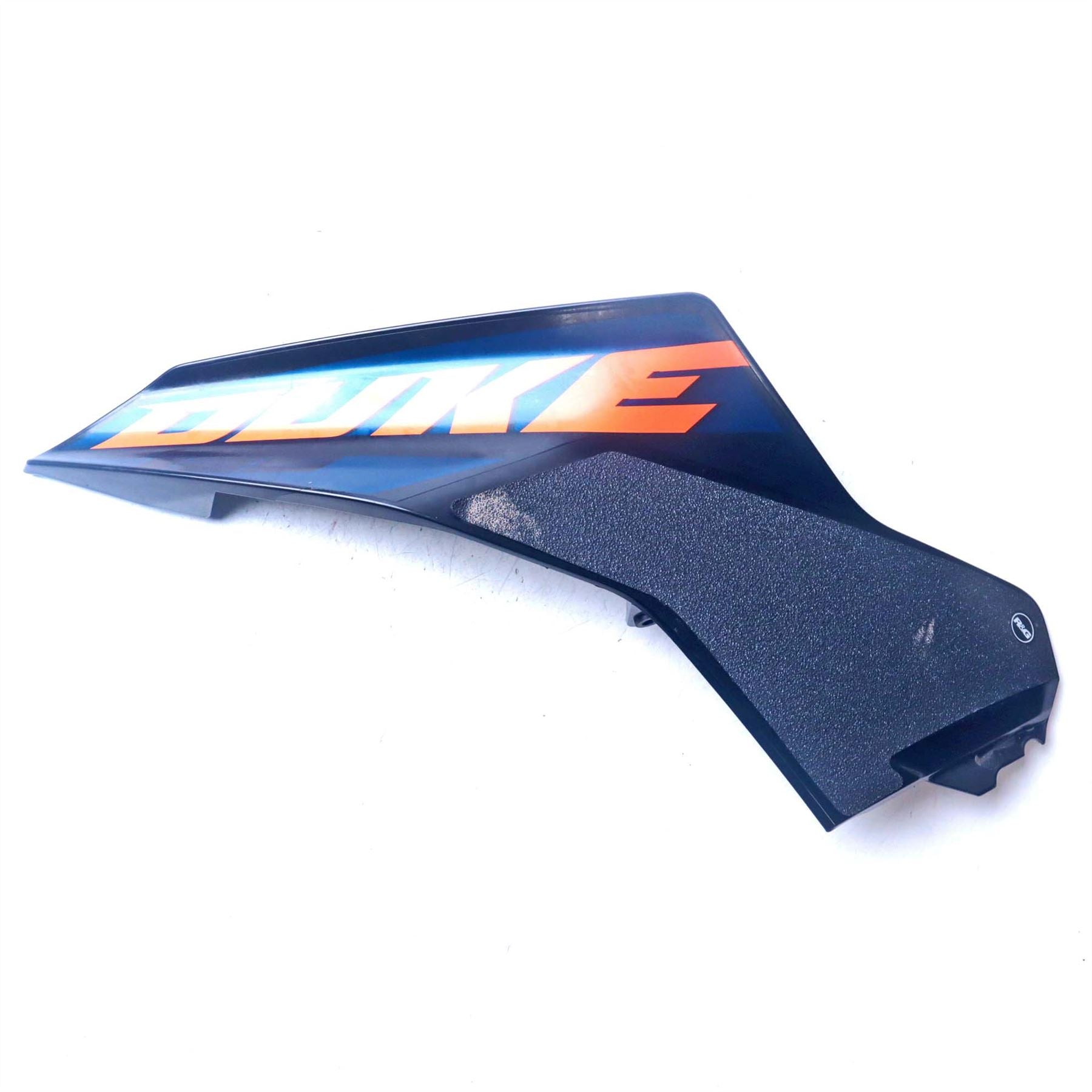 2024 KTM Duke 125 Left Tank Spoiler - 96008050000CCA – Motomine