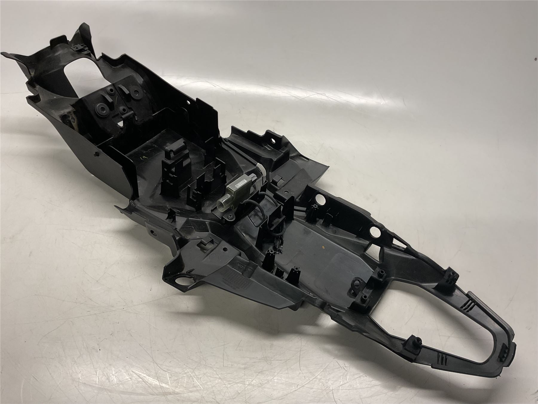 2024 HONDA CB650 Rear Undertray - 80102MKYE20 – Motomine